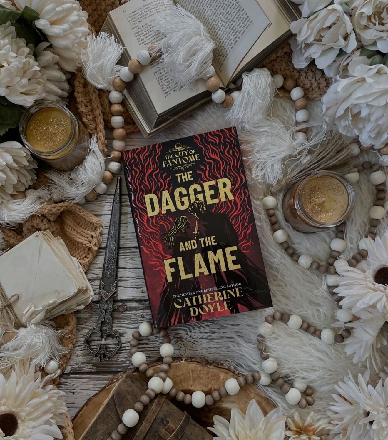 The Dagger and the Flame Readalong Schedule – News & Community